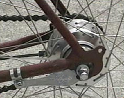 Rare tik bij achteruit trappen fiets - Mobiliteit - GoT